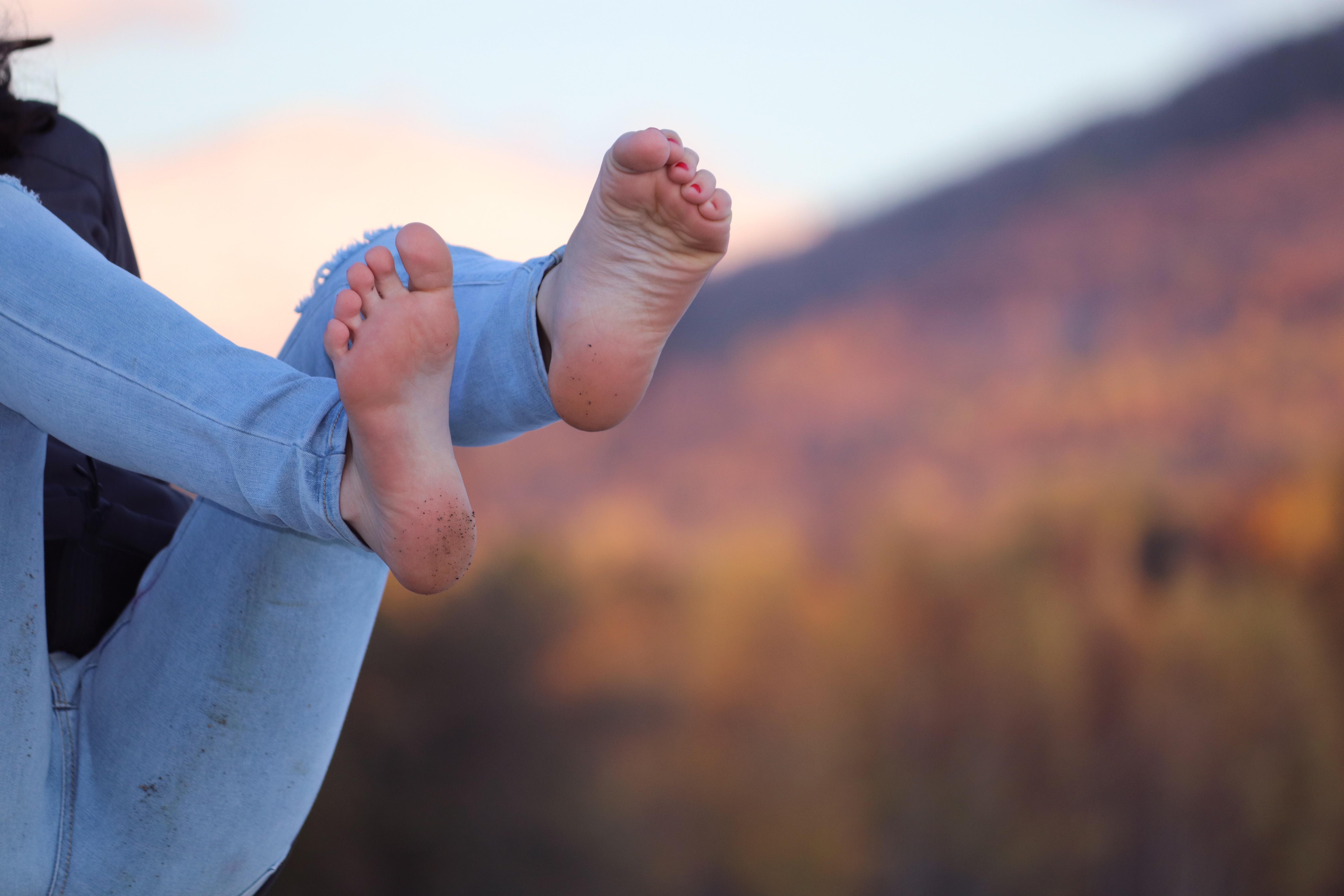 First toe scrunch post 🙊 | Scrolller