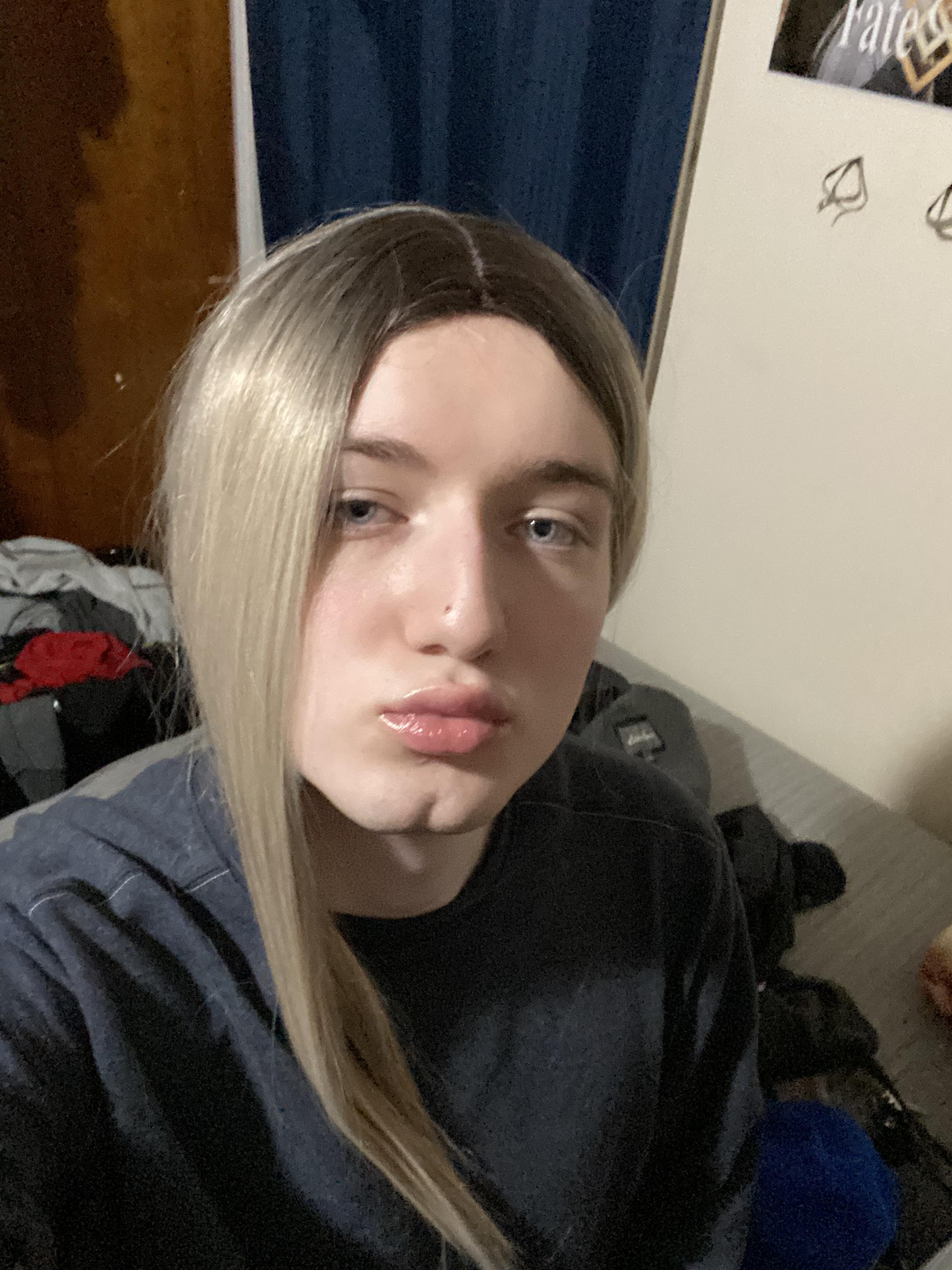 First wigggg! I am very excited :))) | Scrolller