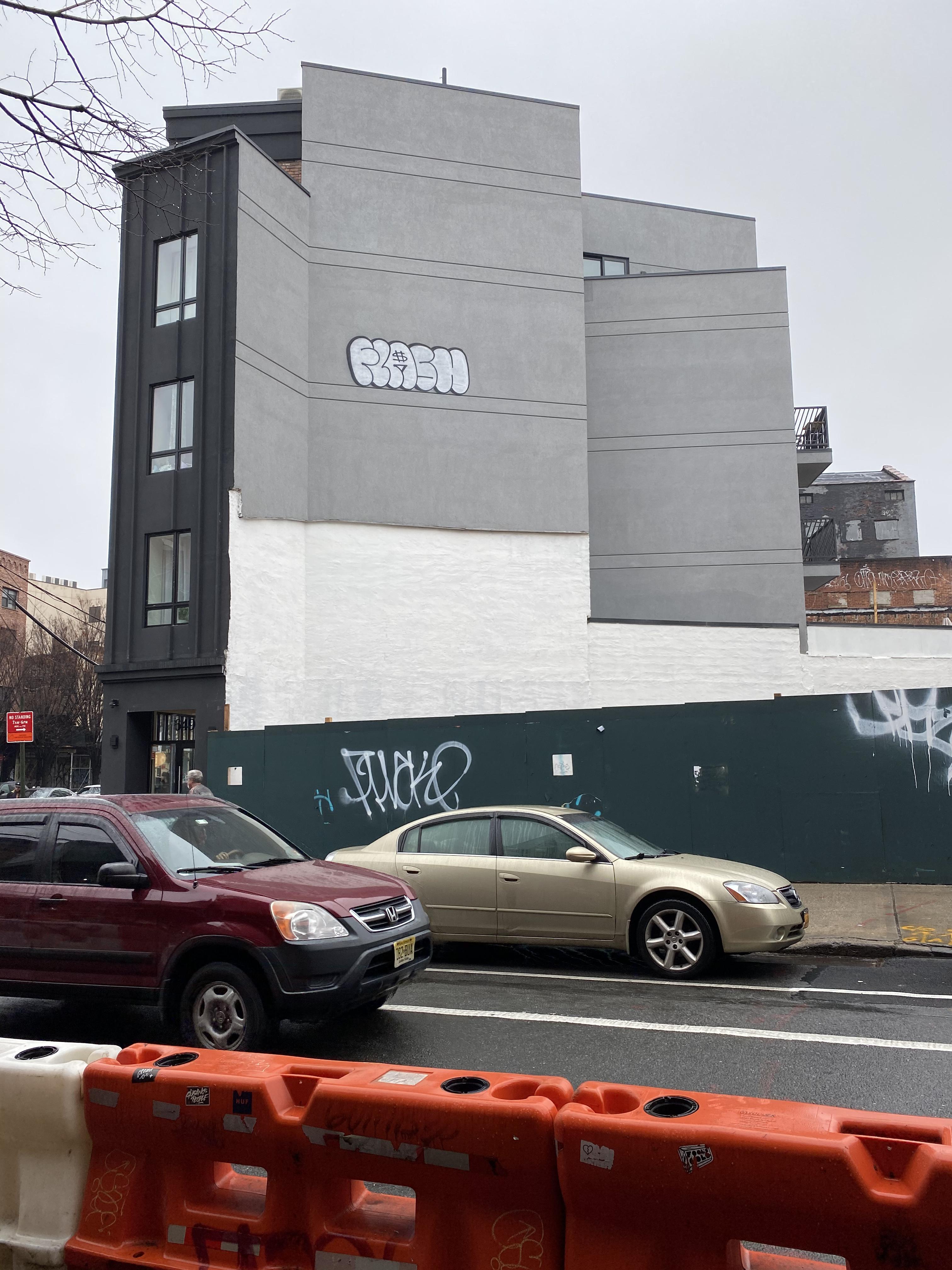 FLASH floater | Brooklyn, NYC | Scrolller