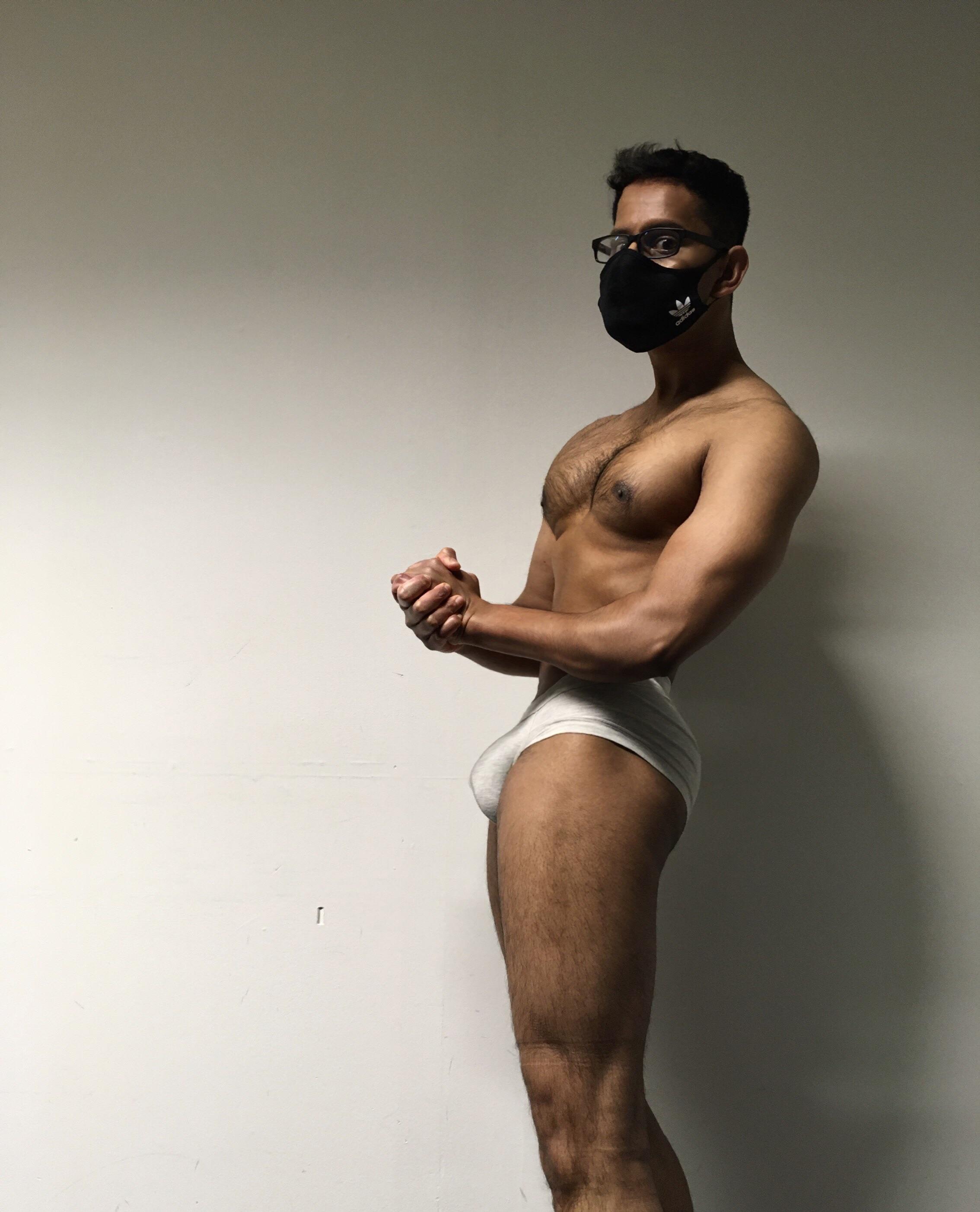 Flexing...everything 🥵 | Scrolller