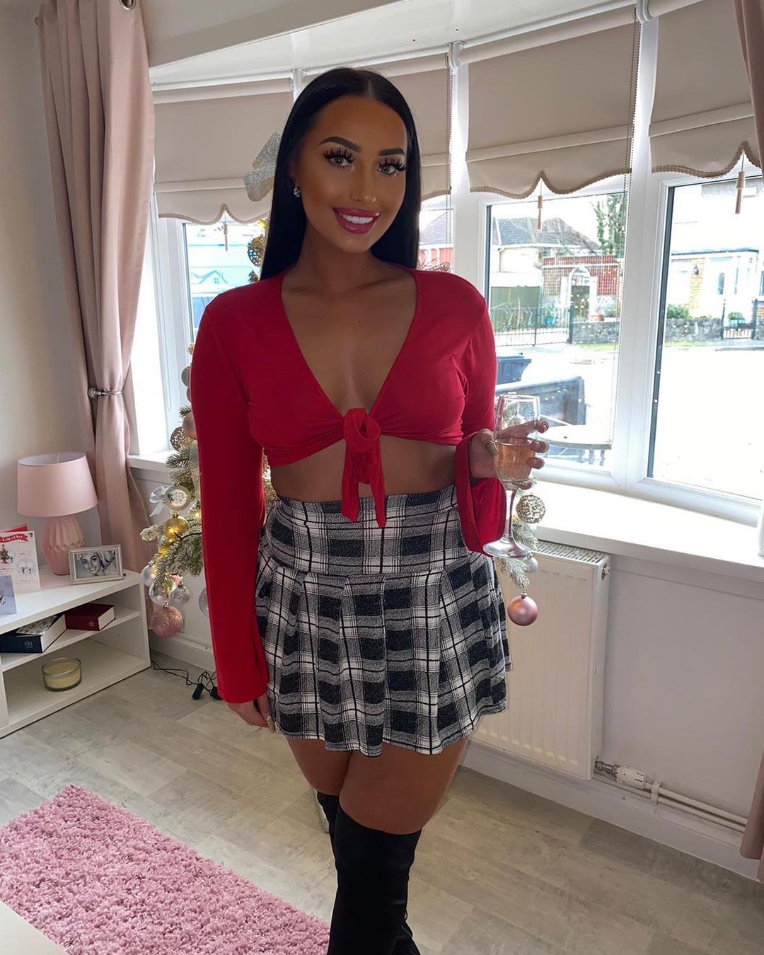 Flirty skirty | Scrolller