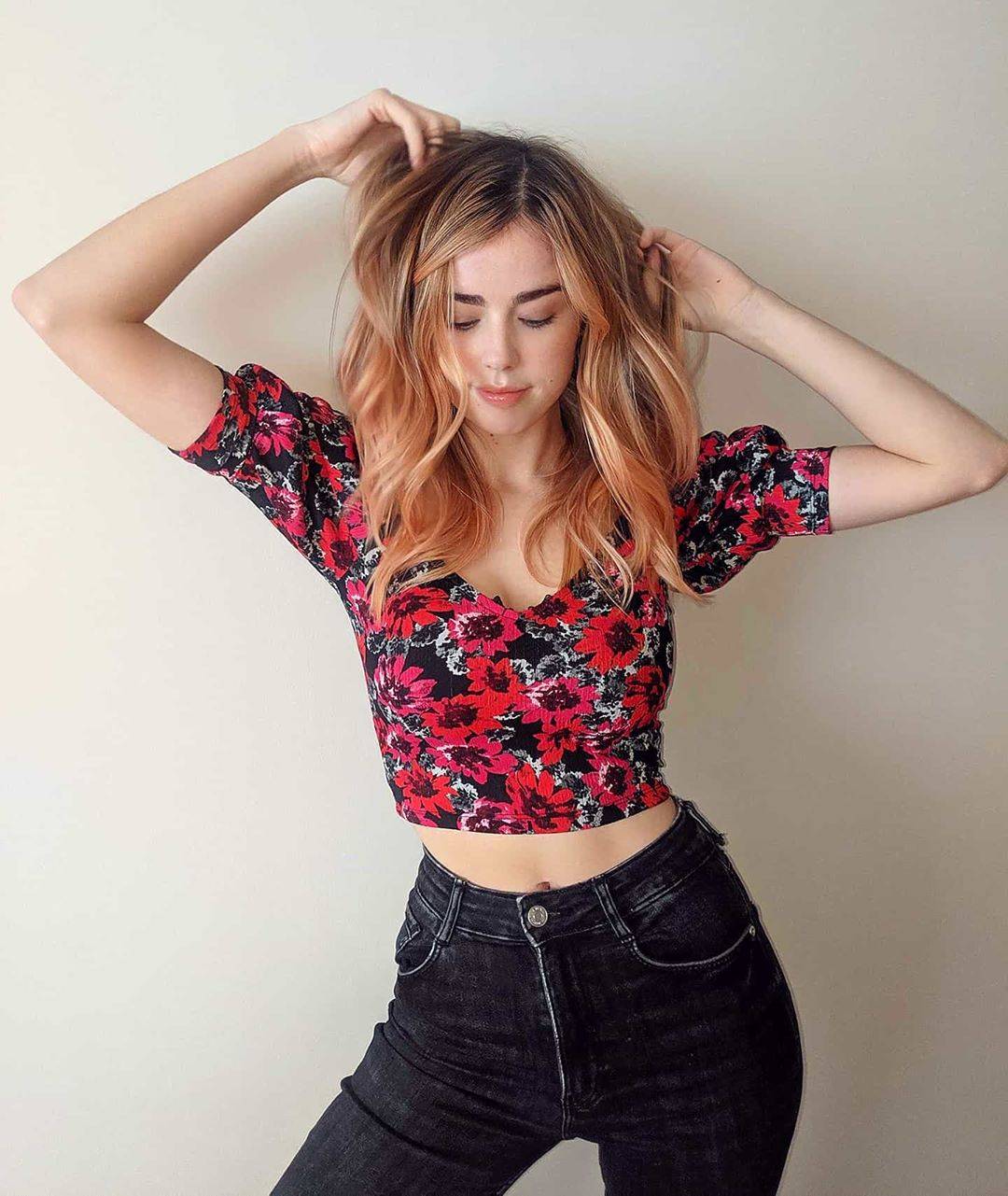 Floral top | Scrolller