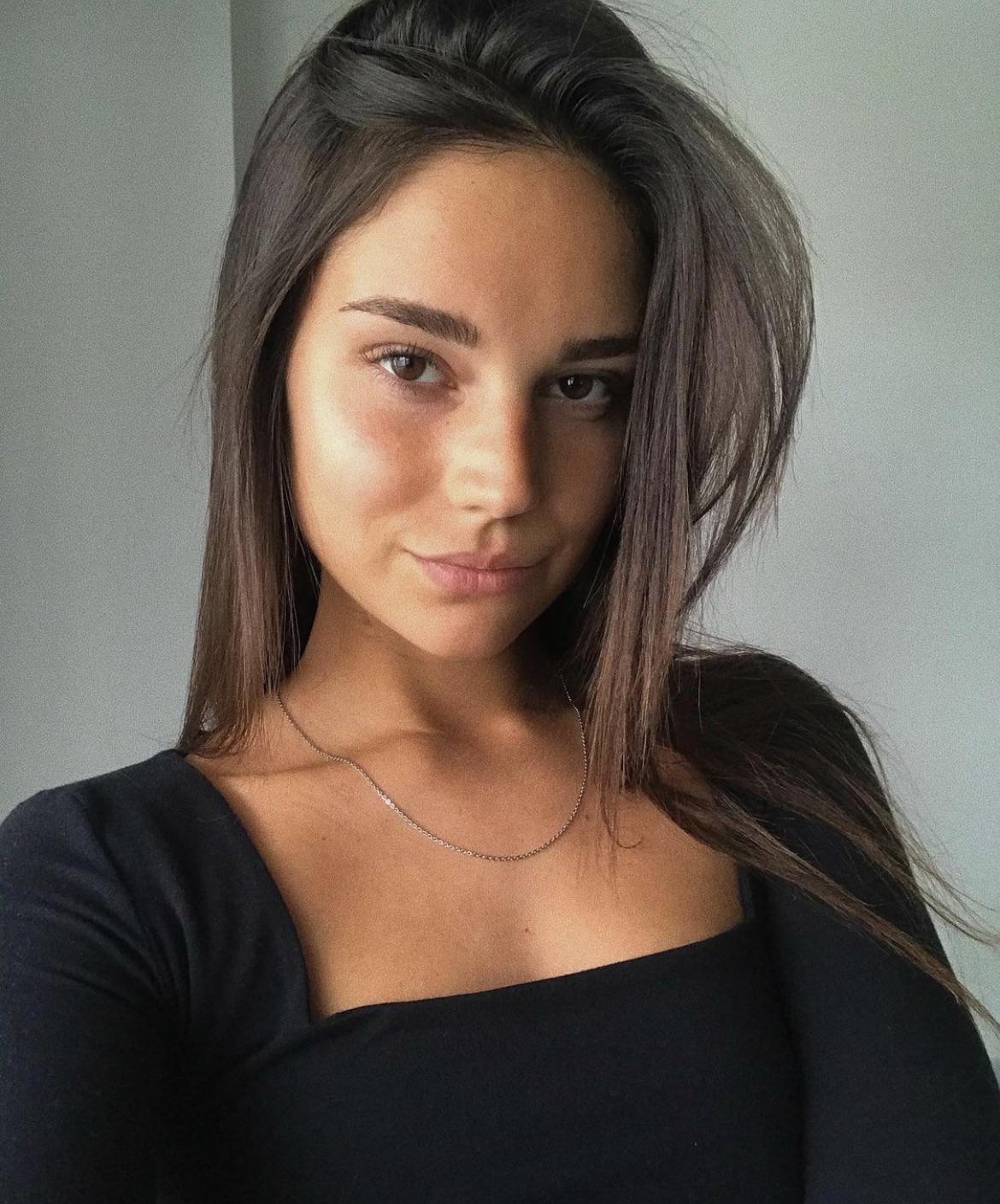 Florencia Grandi | Scrolller