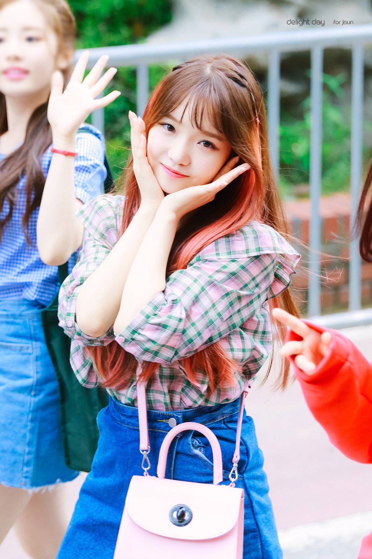 Flower Jisun | Scrolller