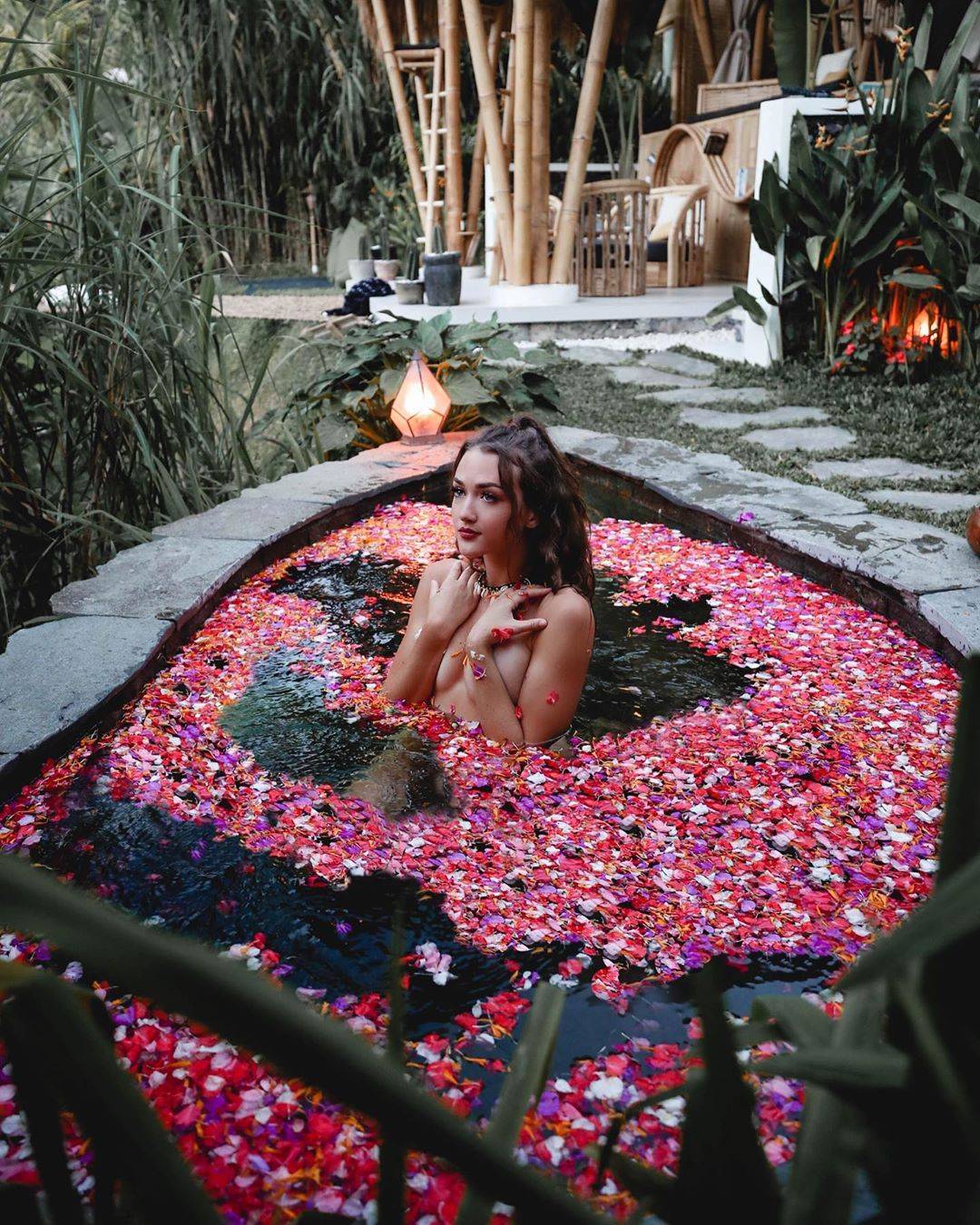 Flower petal bath | Scrolller