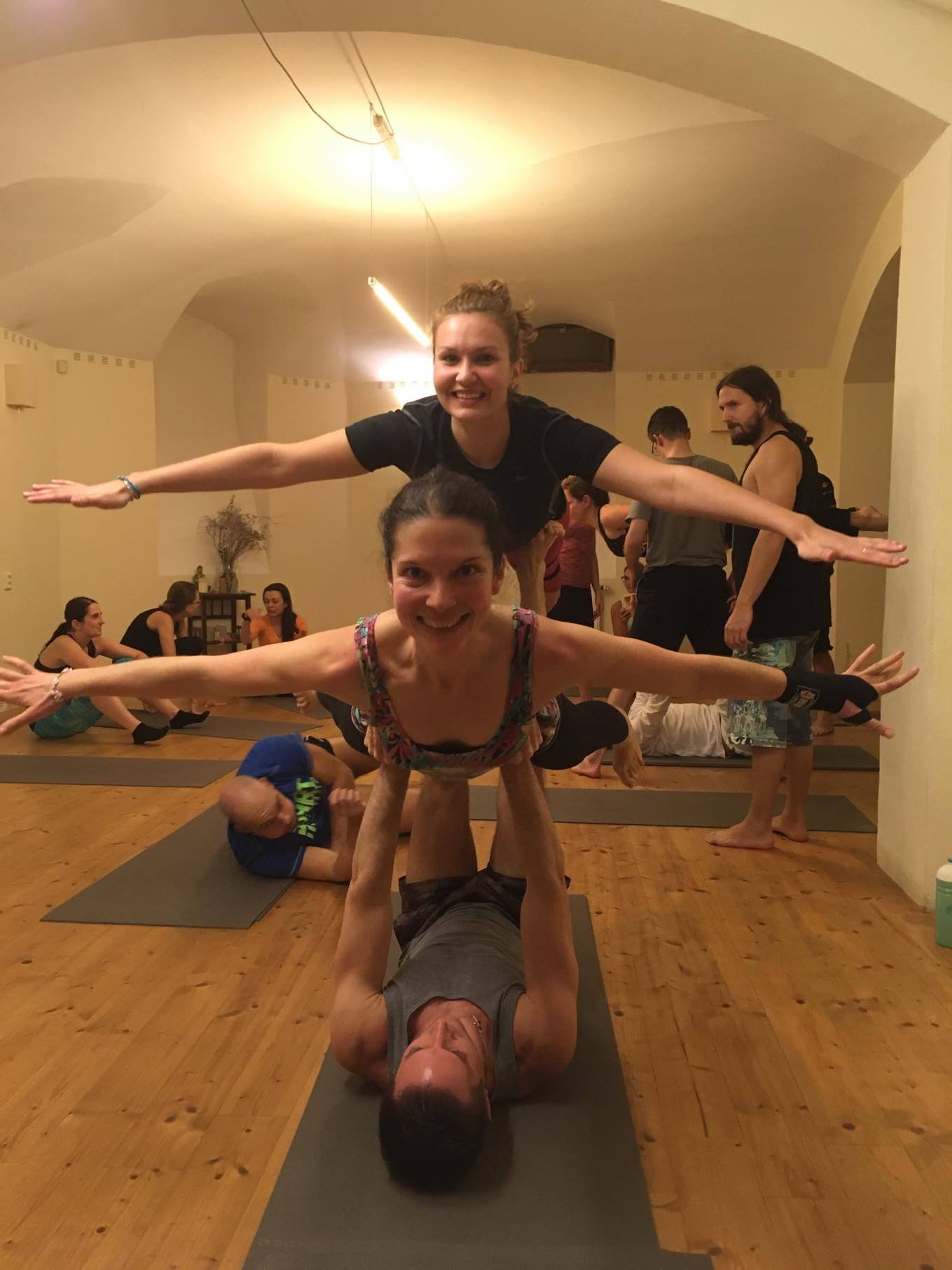 Flying :) | Scrolller