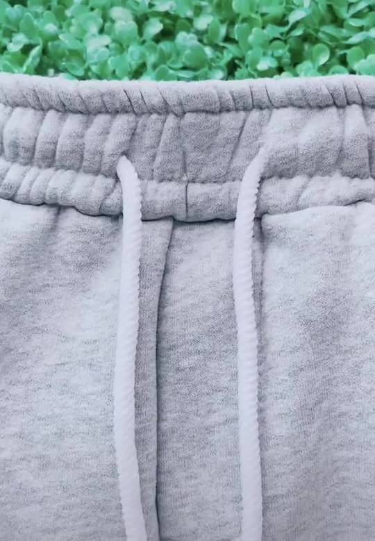 For sweatpants lovers | Scrolller