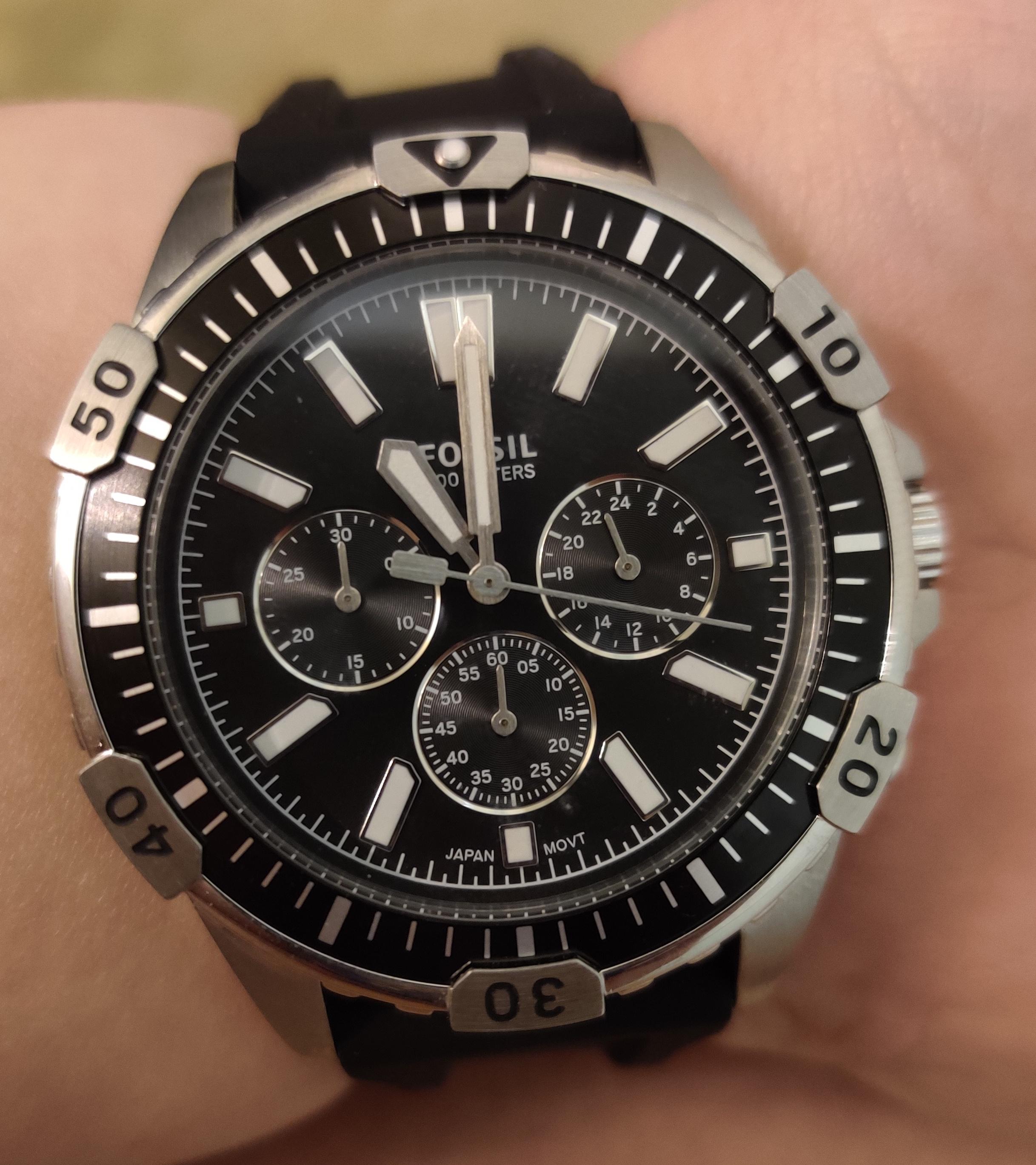 [Fossil Chronograph] How do I set the moon phase? | Scrolller