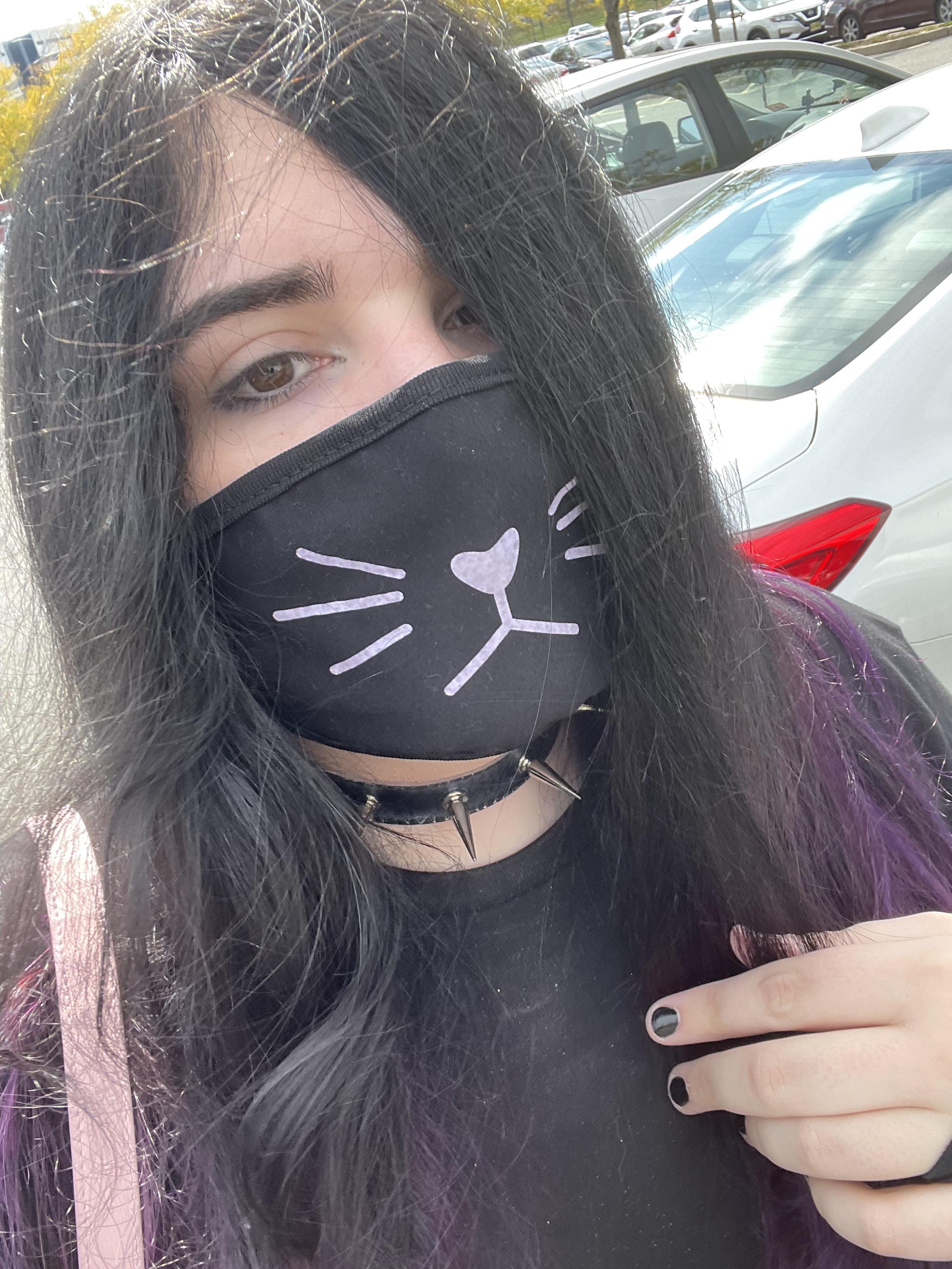 friday again 🖤 | Scrolller