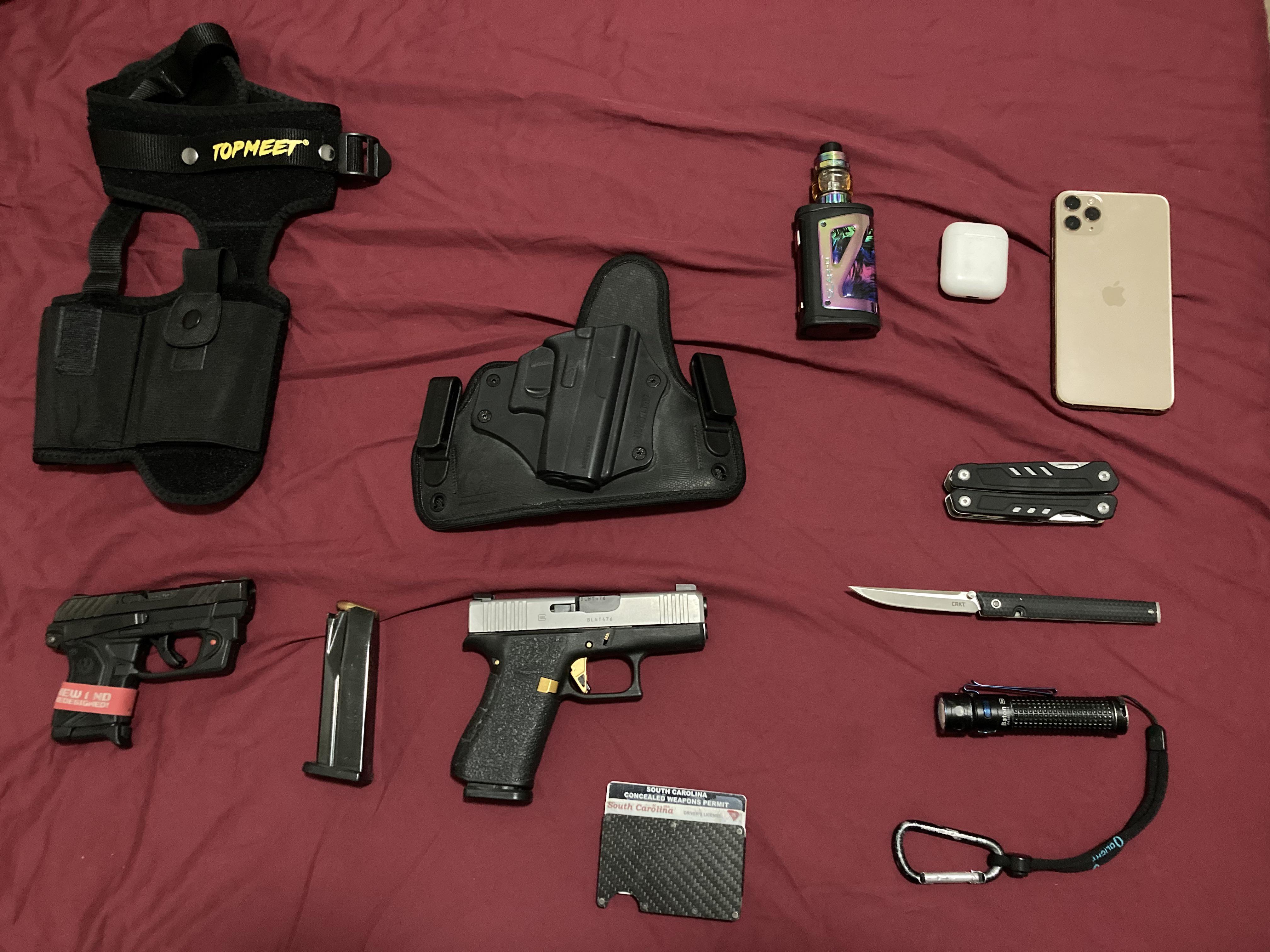 Friday pocket dump | Scrolller