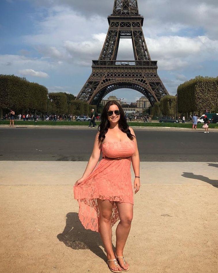 From Paris with love | Scrolller