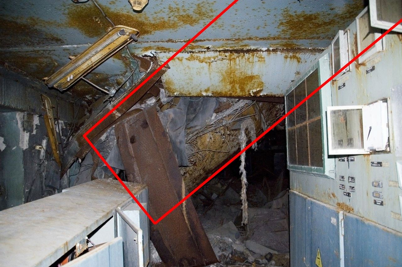 Fun Fact: Down side of Refueling Machine stuck in 2005/2 room ceiling | Scrolller