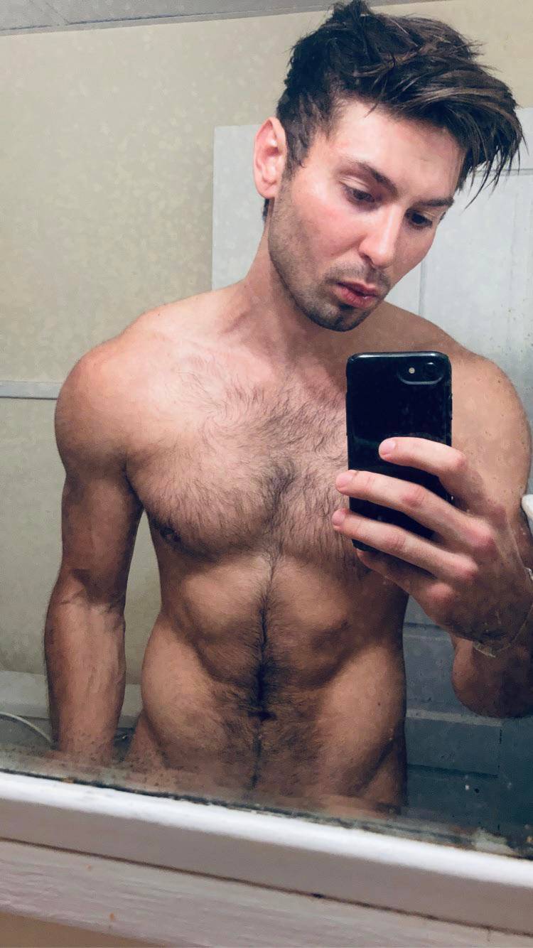 Funny caption here | Scrolller