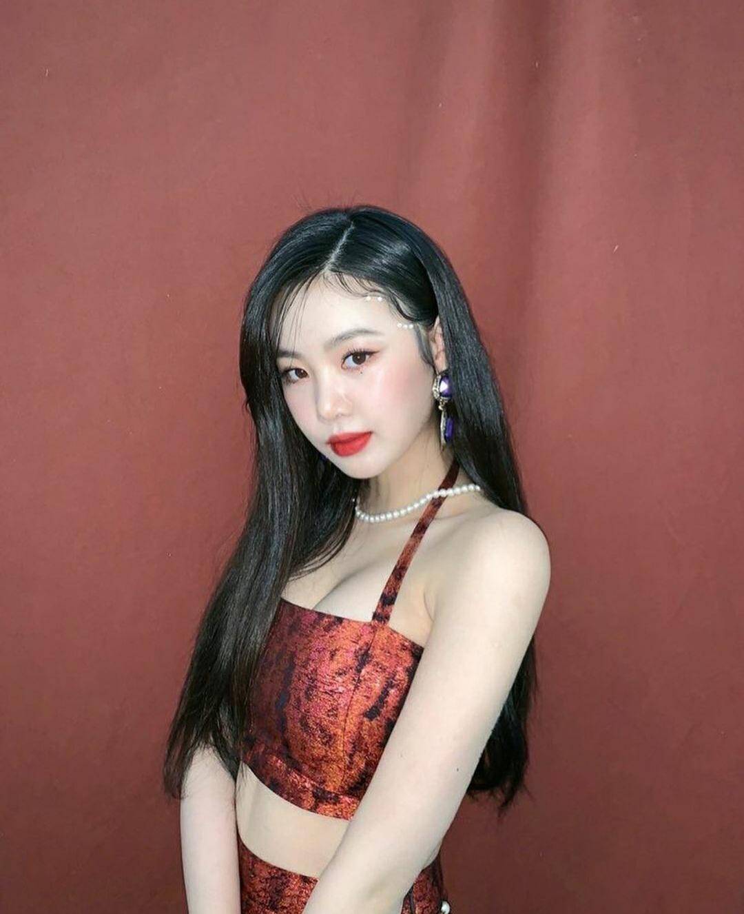 (G)-IDLE - Soojin | Scrolller