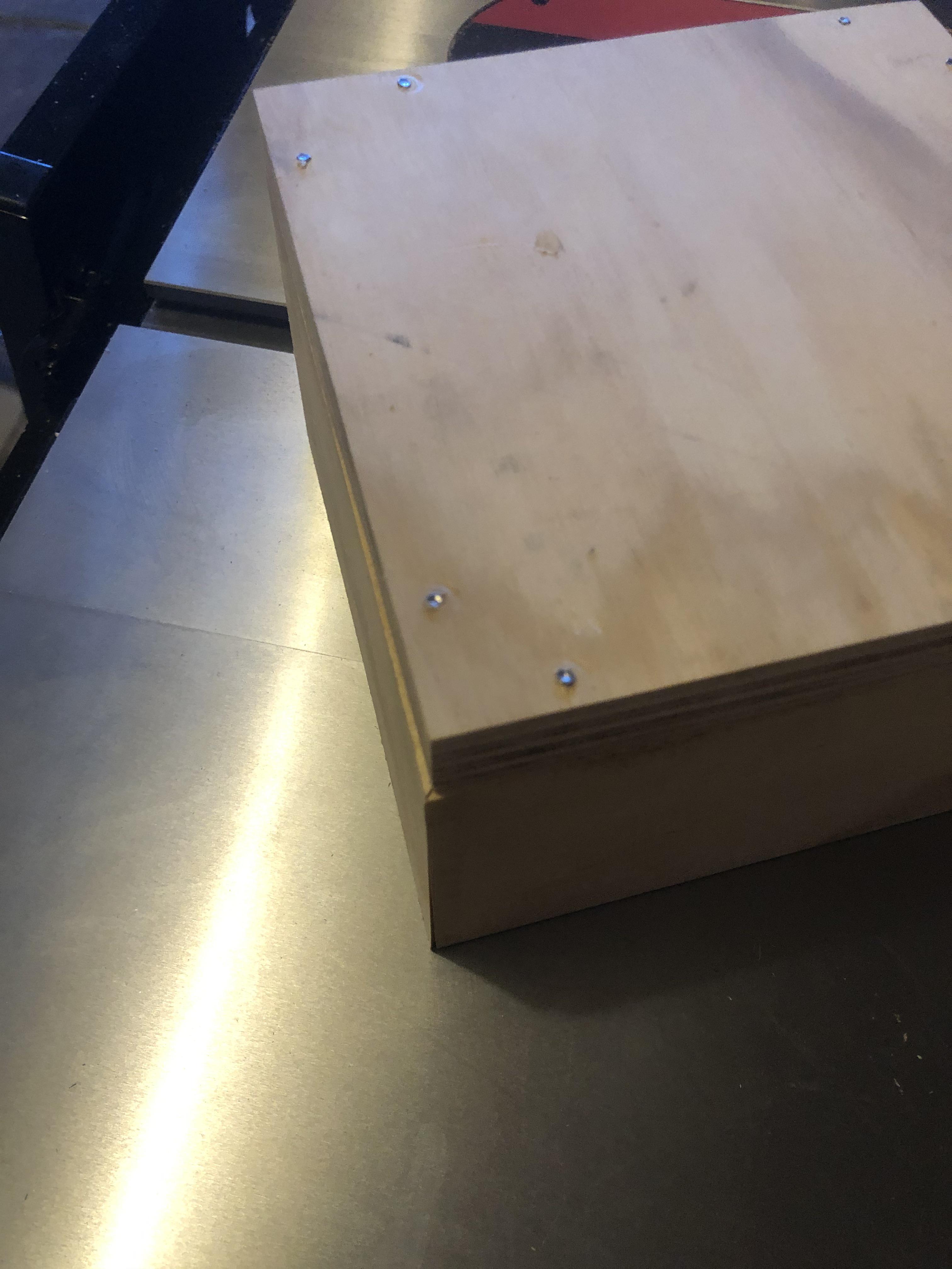 Gap on fourth corner of miter box | Scrolller