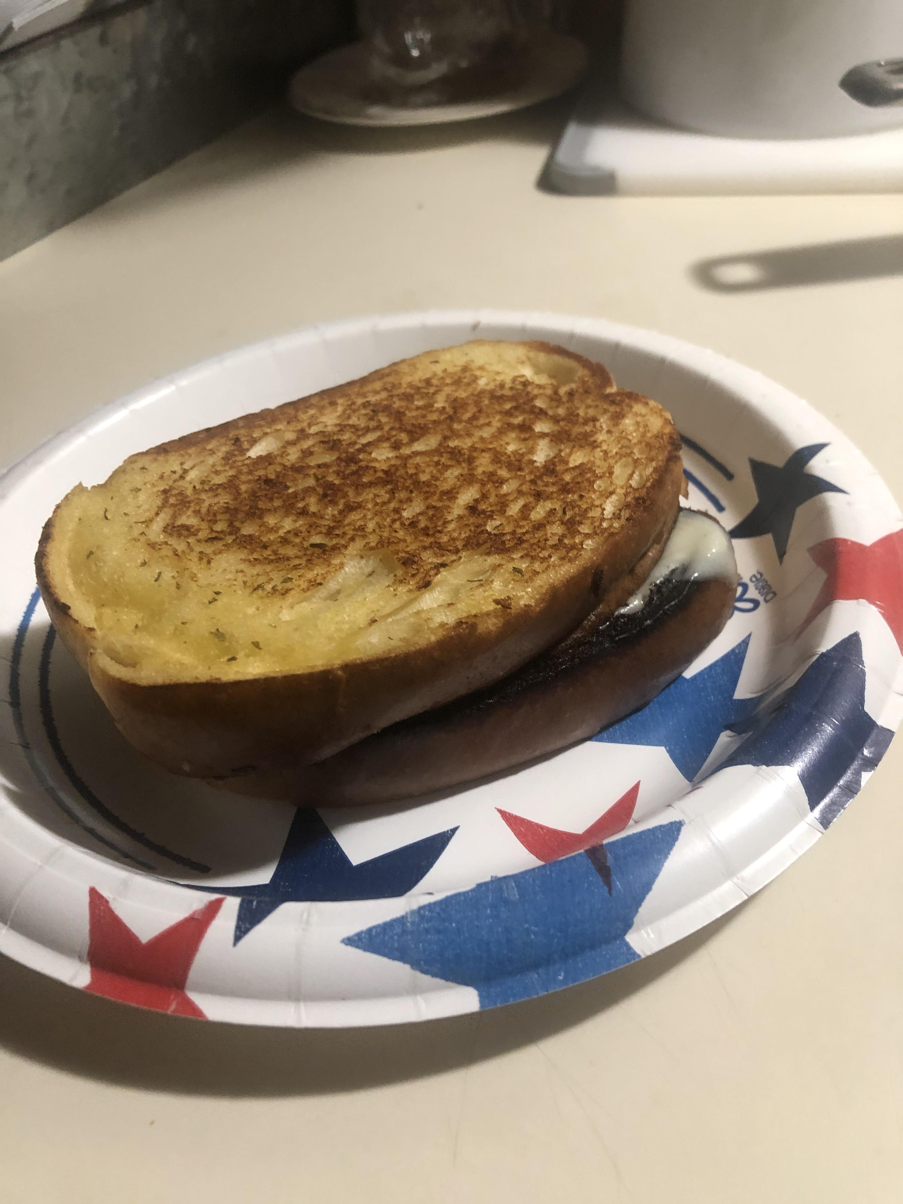 Garlic bread | Scrolller