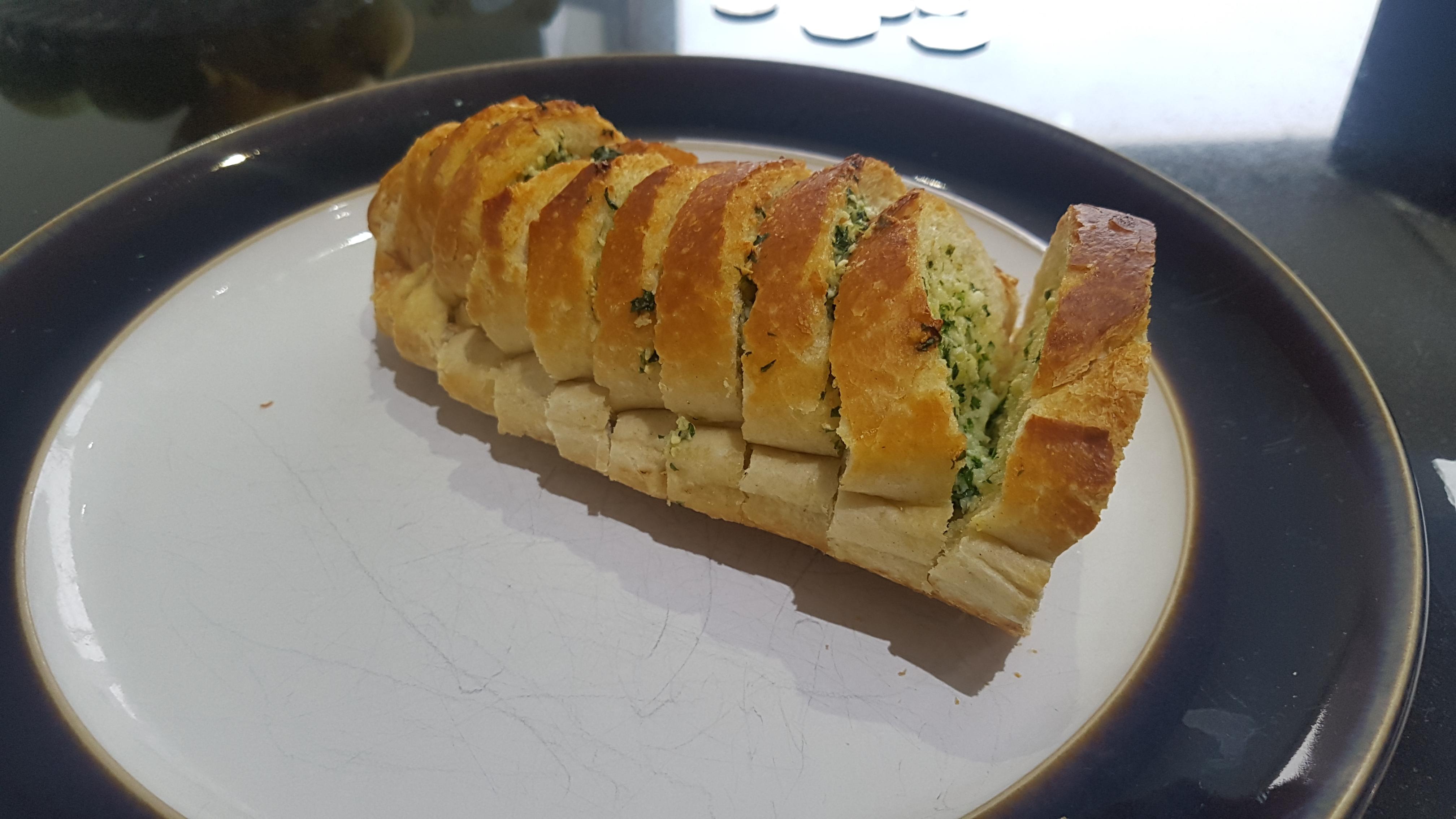 Garlic Bread | Scrolller