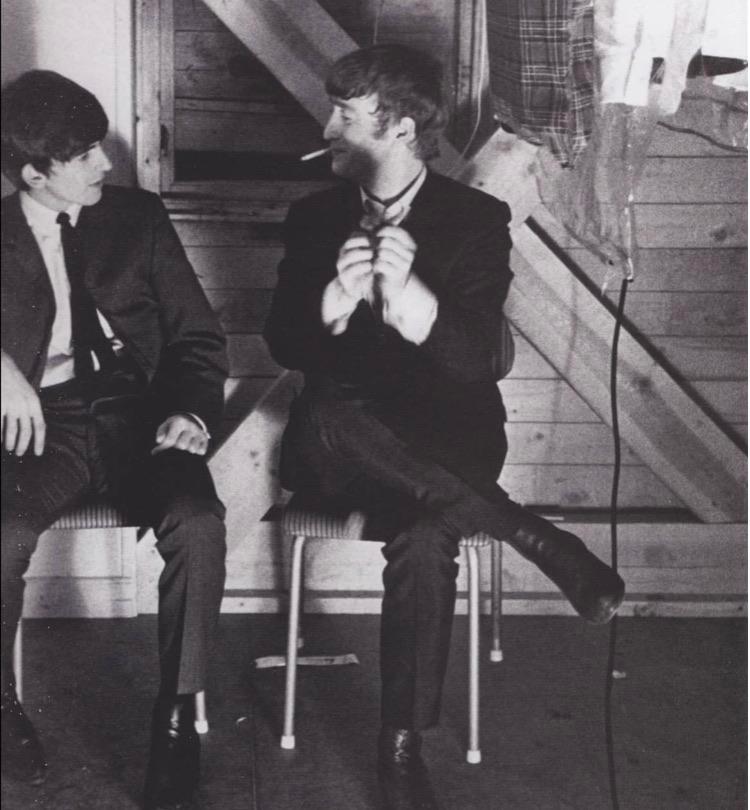 George and John | Scrolller