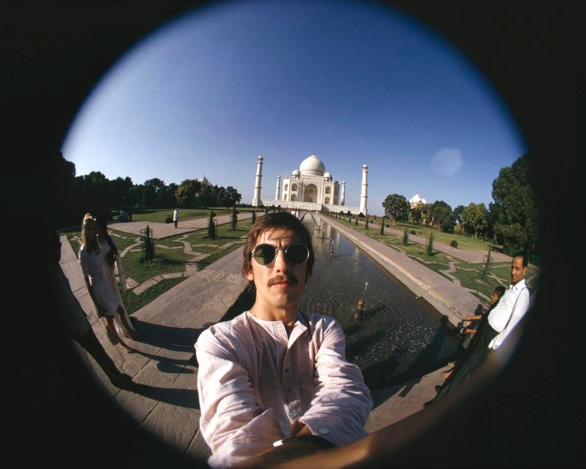 George Harrison Selfie at the Taj Mahal | Scrolller
