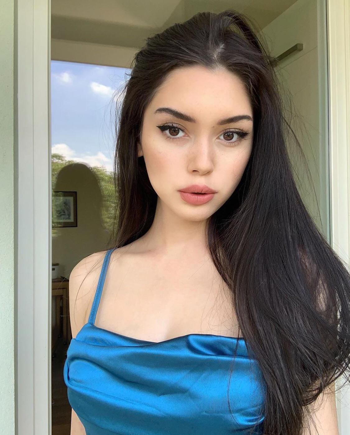 German x Thai | Scrolller