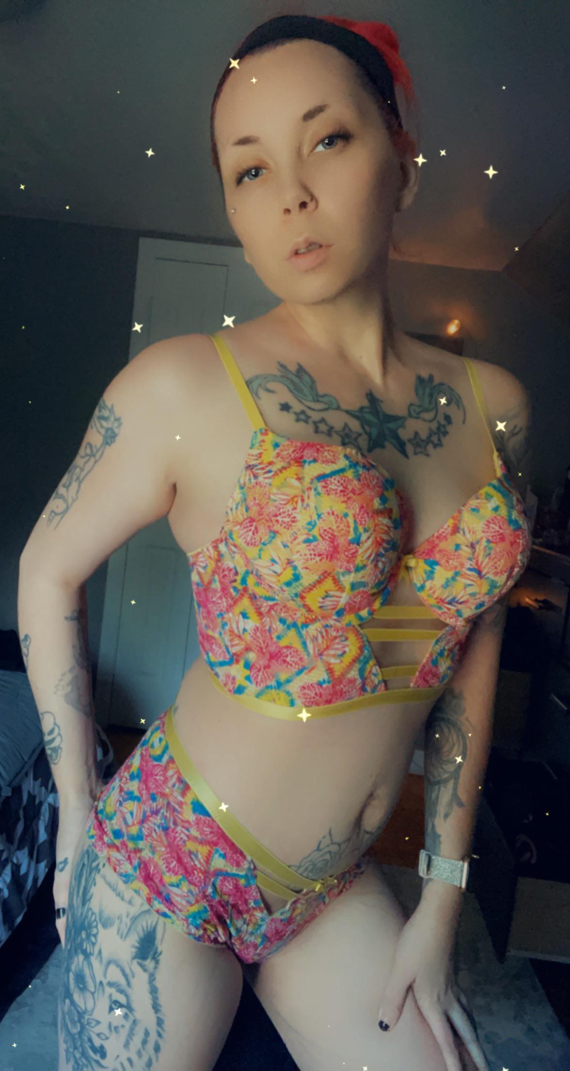 Would you touch my body? | Scrolller