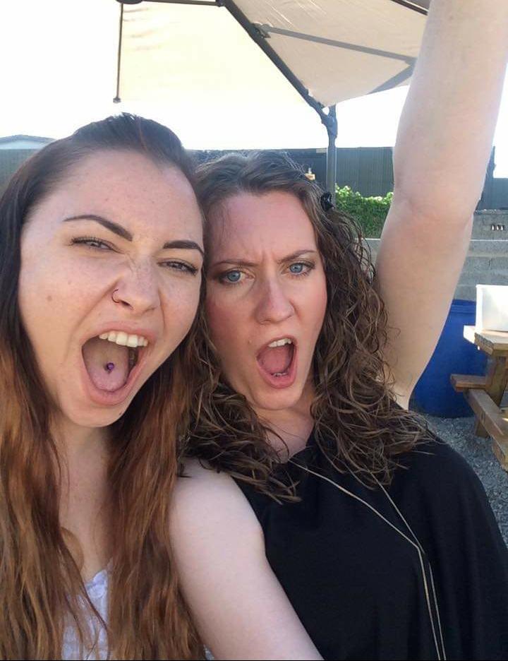 Getting out for drinks with the girls is definately a selfie occasion.😁 | Scrolller