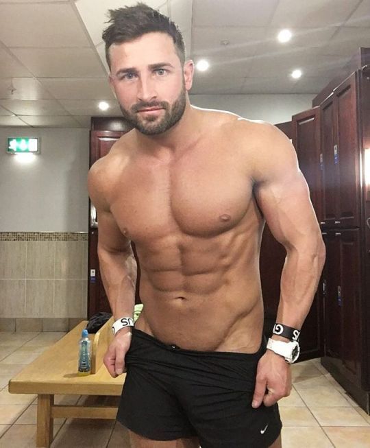 Getting ready | Scrolller