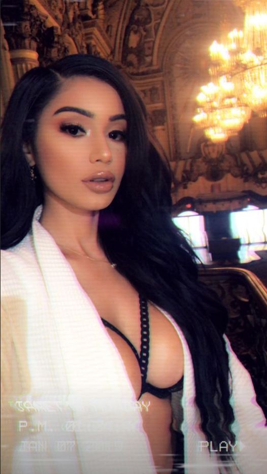 getting ready for the photoshoot | Scrolller