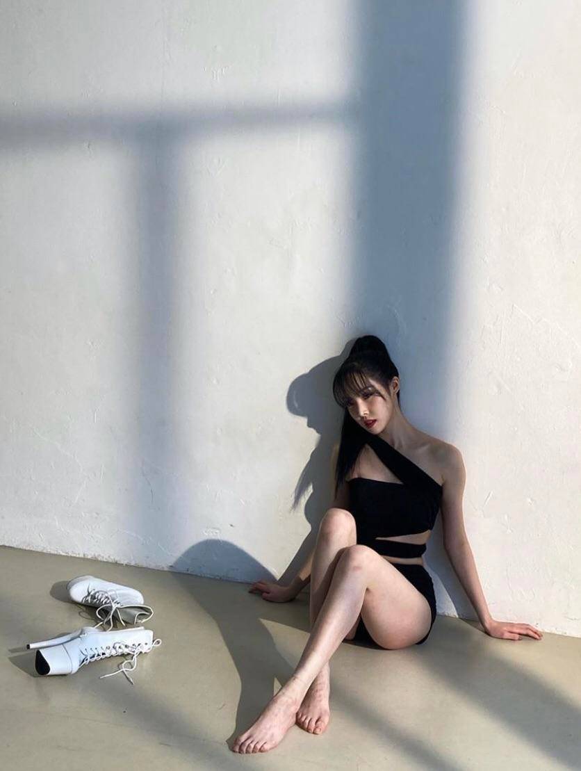 GFRIEND - Yuju | Scrolller