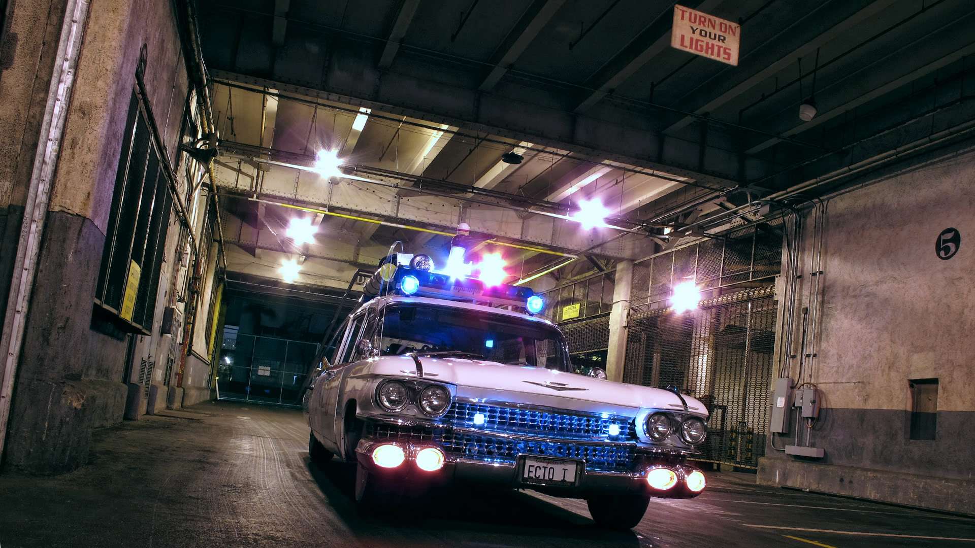 Ghostbuster Mobile Ecto-1 [1920x1080] | Scrolller