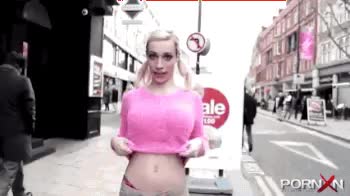 [gif] SHowing off her funbags in public | Scrolller