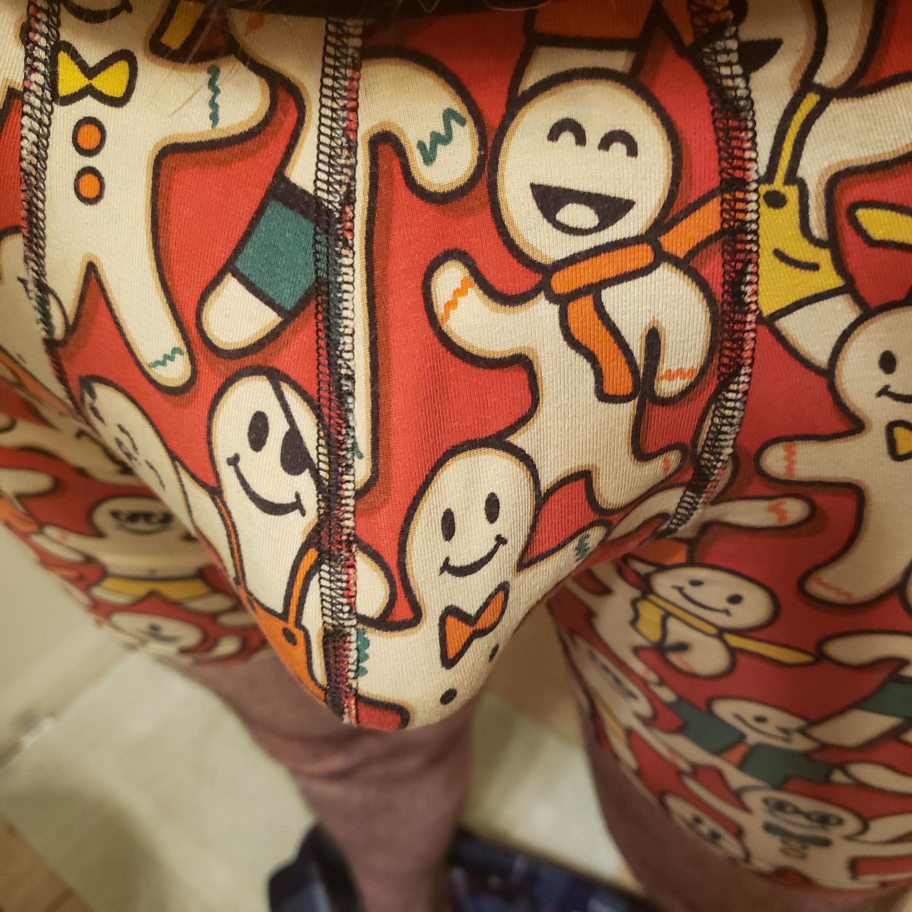 Gingerbread anyone | Scrolller