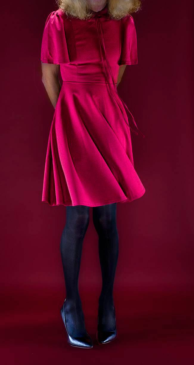 Girl Twirl | Scrolller