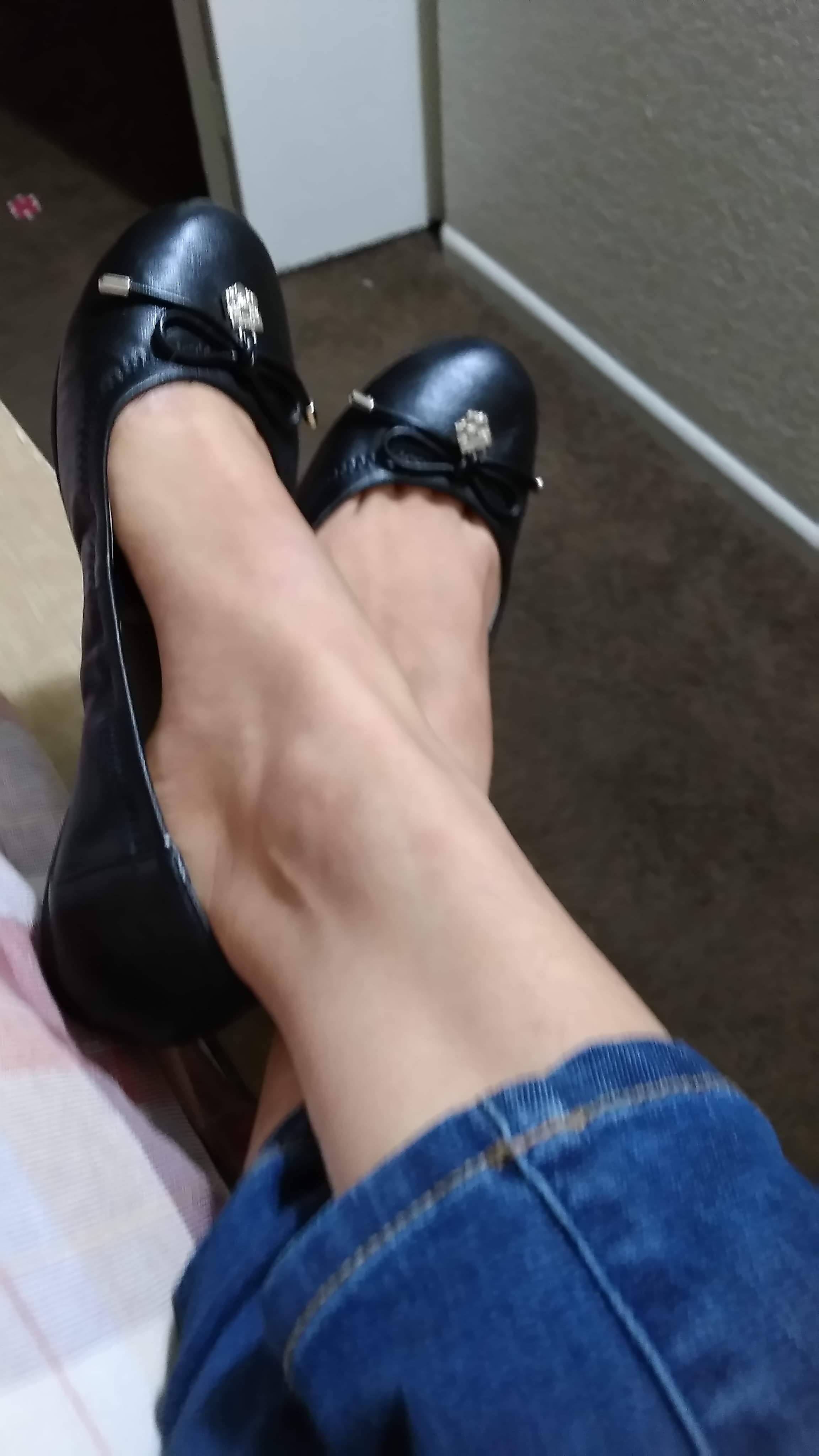 Girlfriend's flats | Scrolller