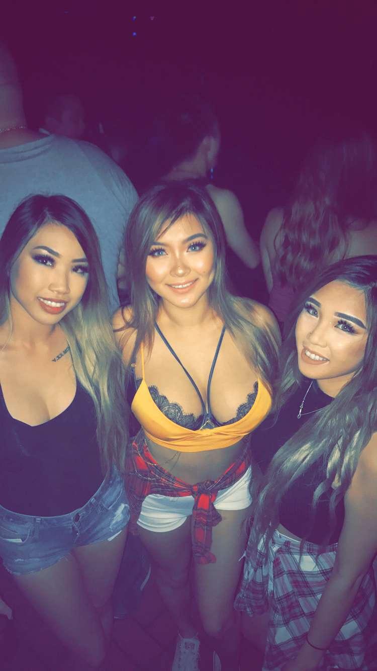 Girls night out | Scrolller