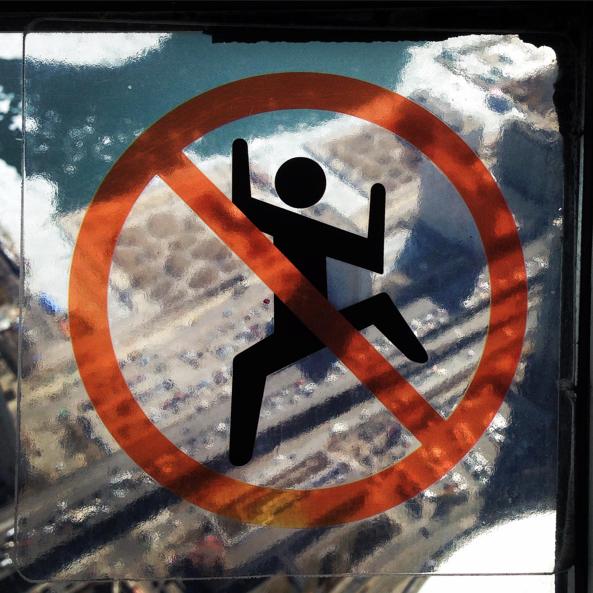 Glass walls at the CN Tower | Scrolller