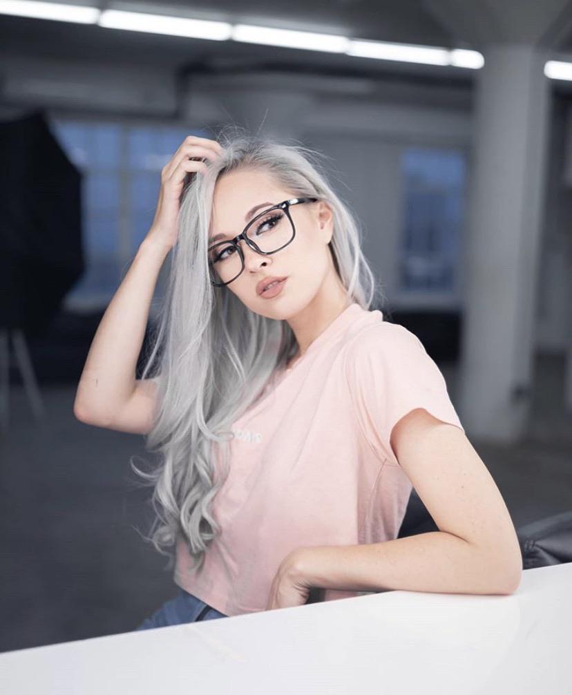 Glasses | Scrolller