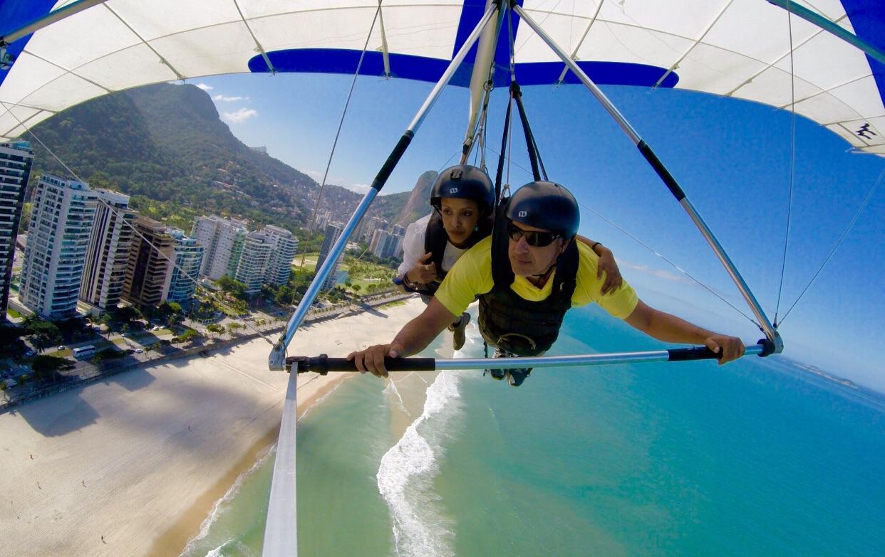 Gliding above water. Rio, Brasil 🇧🇷 | Scrolller