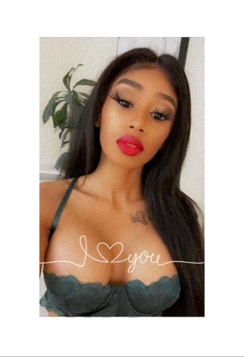 Go subscribe now 😘😘 check the comments for link 50% off next half hour | Scrolller