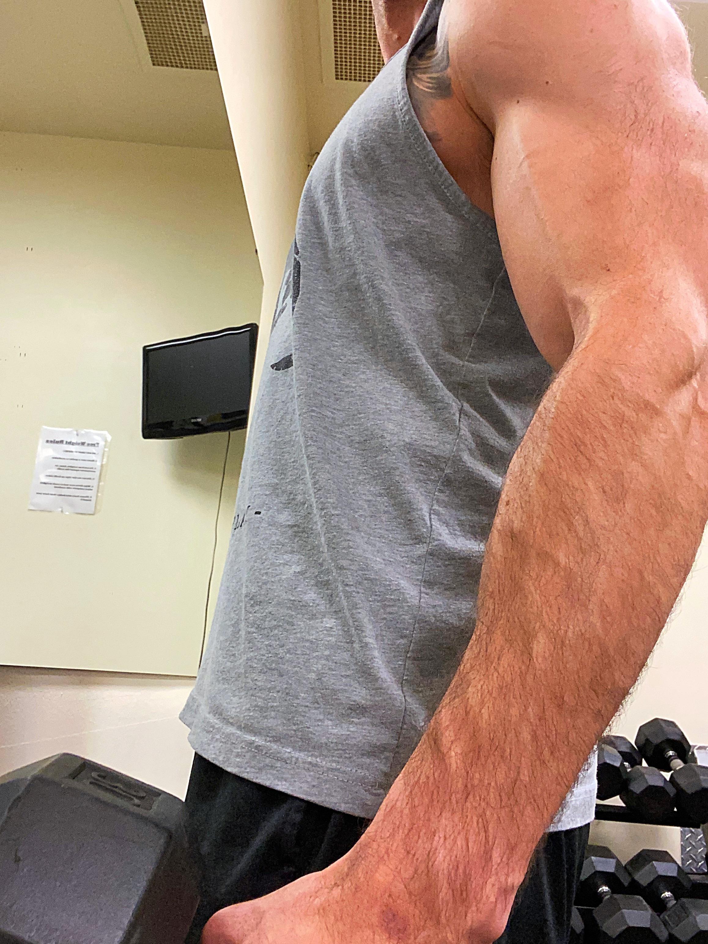 Goddamn it I love arm day!!! | Scrolller