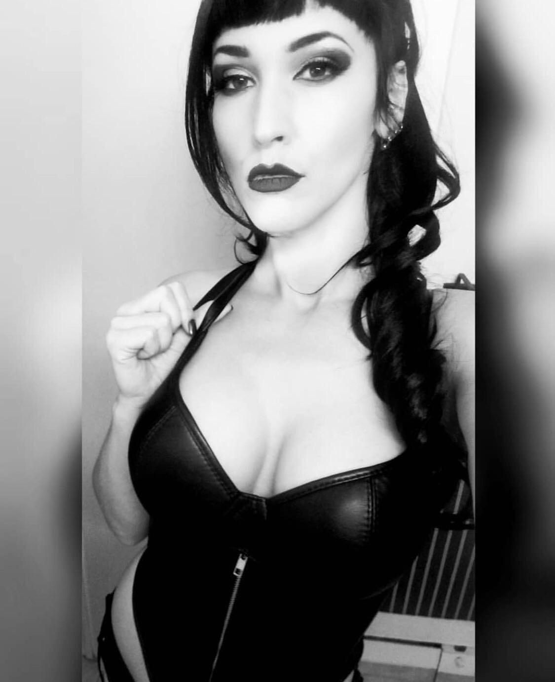 Goddess Jessica | Scrolller