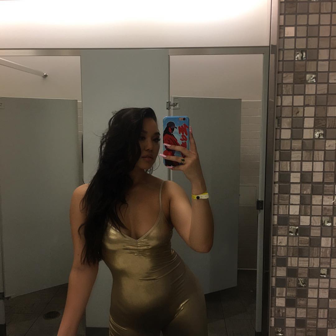 Gold bodysuit | Scrolller