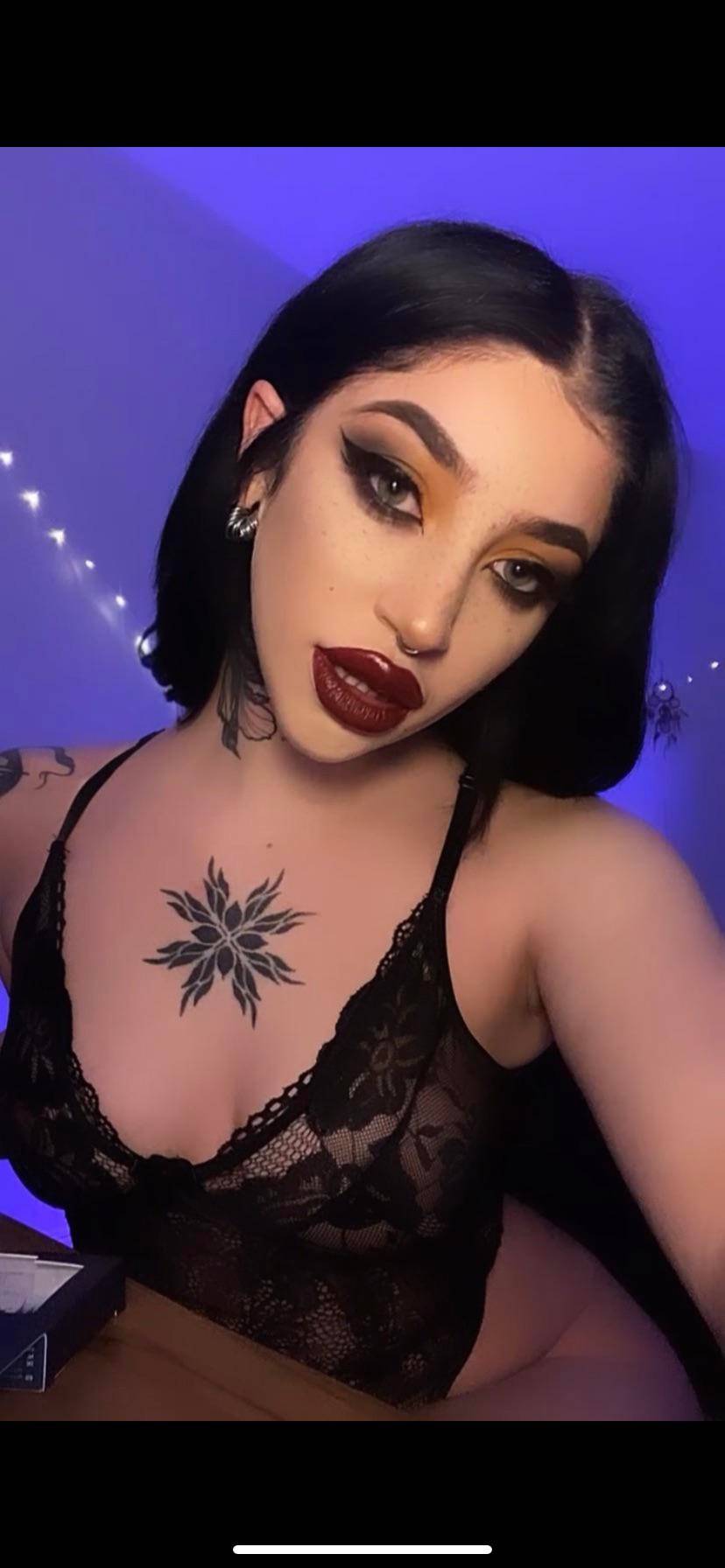 good evening 🖤 | Scrolller