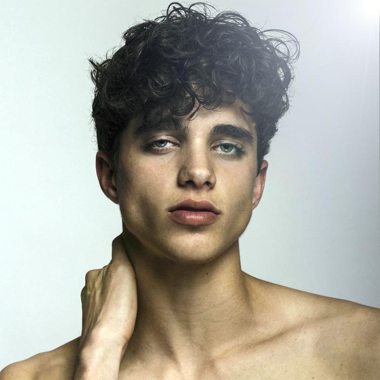 Good evening :) | Scrolller