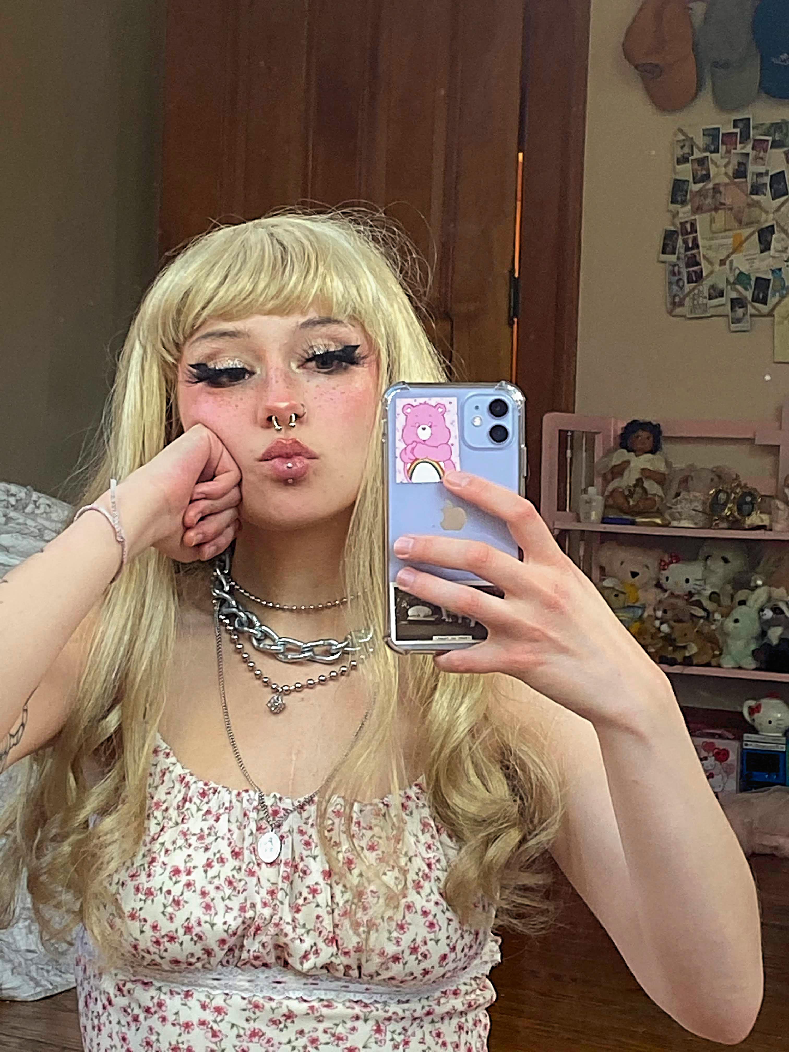 Good evening reddit 😌 | Scrolller