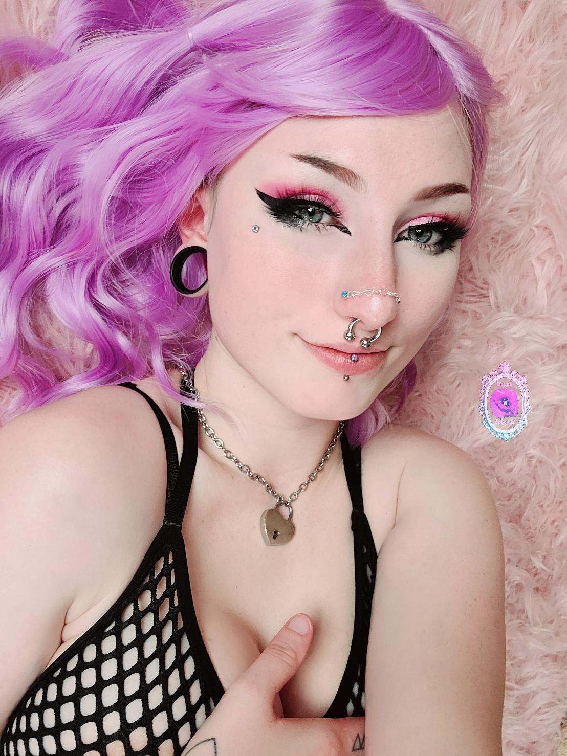 morning breeding session? ♡ | Scrolller