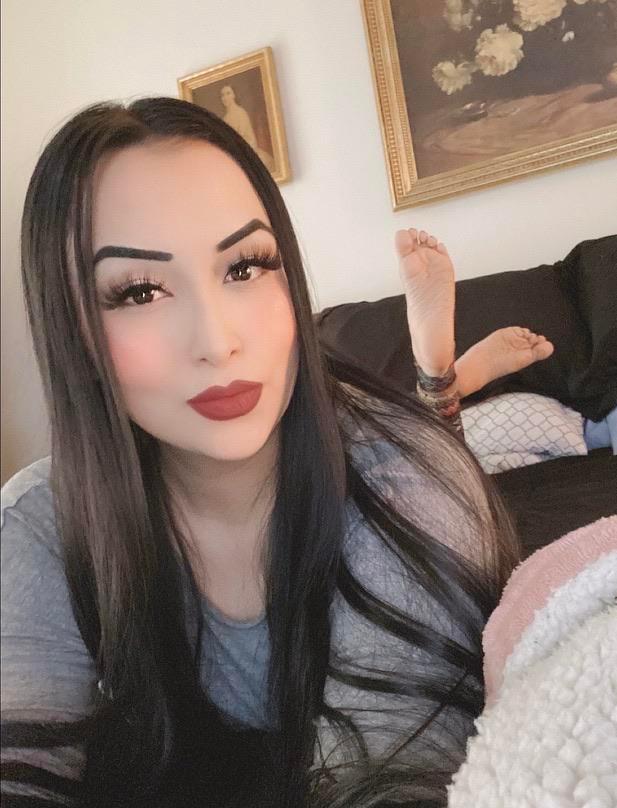 Goodnight everyone 🌸😘 | Scrolller