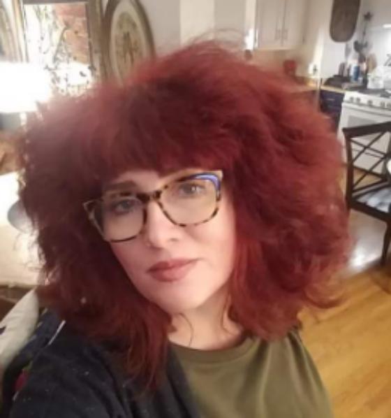 Gorgeous amateur cougar! | Scrolller