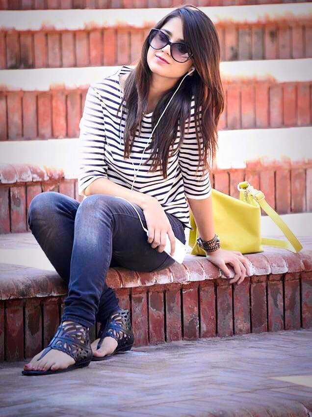 Gorgeous and Stunning Aima Baig | Scrolller