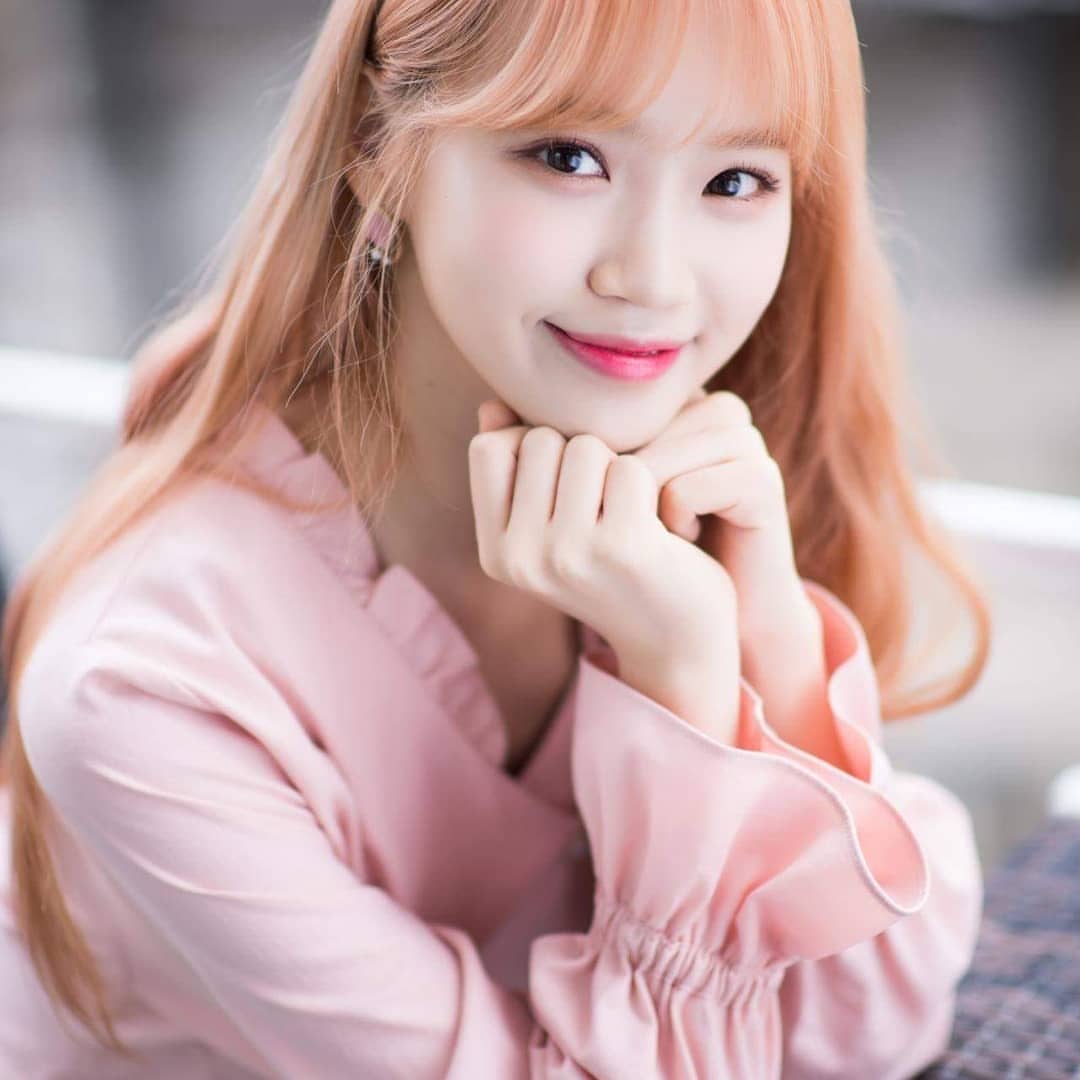 Gorgeous Chaewon | Scrolller
